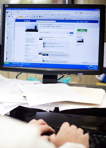 Trang chủ - fastcomm.vn